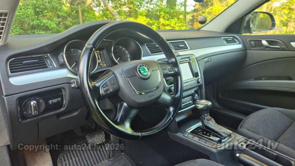 Melns Skoda SuperB 2011 Tallina, ar dzinēja tilpumu 1.80 L un nobraukumu 204 tūkst. km par 5900 €, foto 7 vietnē AUTOMOTO.COM.LV