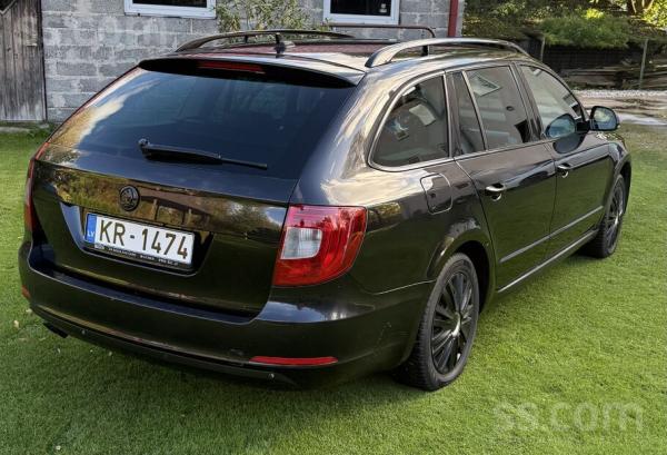 Melns Skoda SuperB 2011 Rīga, ar dzinēja tilpumu 2.00 L un nobraukumu 379 tūkst. km par 4200 €, foto 5 vietnē AUTOMOTO.COM.LV
