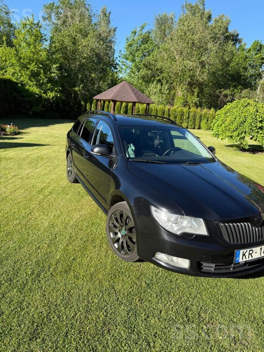 Melns Skoda SuperB 2011 Rīga, ar dzinēja tilpumu 2.00 L un nobraukumu 379 tūkst. km par 4200 €, foto 14 vietnē AUTOMOTO.COM.LV
