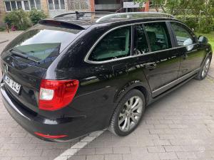 Black Skoda SuperB 2011 in Kaunas, with an engine capacity of 1.97 L and mileage of 370 thousand km for 5900 €, photo 5 on AUTOMOTO.COM.LV