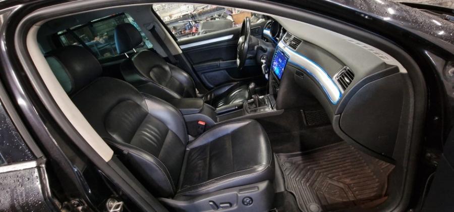 Black Skoda SuperB 2011 in Riga, with an engine capacity of 2.00 L and mileage of 395 thousand km for 4450 €, photo 11 on AUTOMOTO.COM.LV