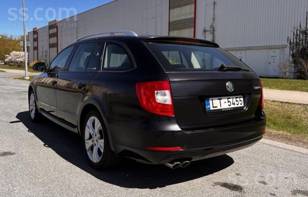 Melns Skoda SuperB 2011 Rīga, ar dzinēja tilpumu 1.80 L un nobraukumu 306 tūkst. km par 2900 €, foto 2 vietnē AUTOMOTO.COM.LV