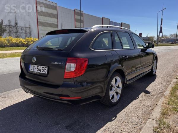Melns Skoda SuperB 2011 Rīga, ar dzinēja tilpumu 1.80 L un nobraukumu 306 tūkst. km par 2900 €, foto 3 vietnē AUTOMOTO.COM.LV