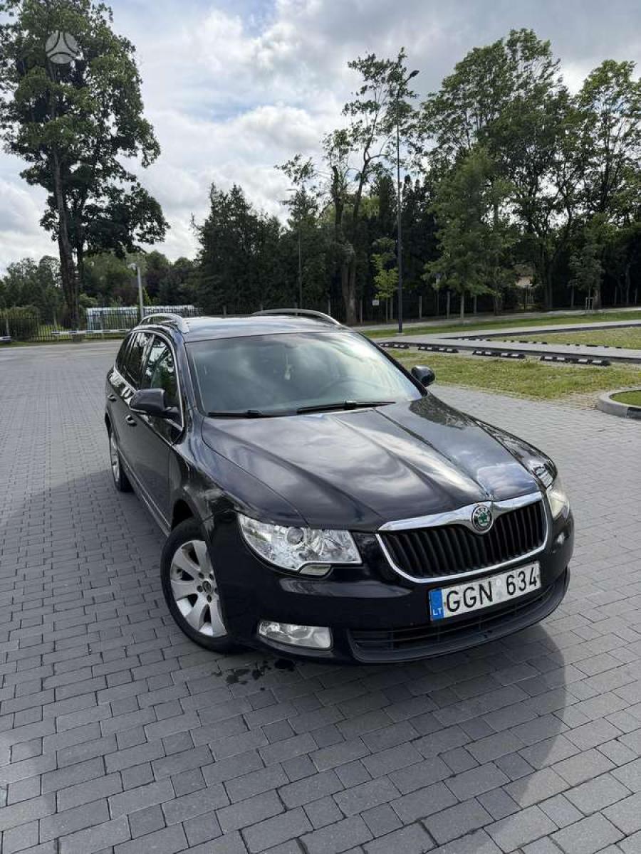Melns Skoda SuperB 2011 Kauņa, ar dzinēja tilpumu 1.97 L un nobraukumu 320 tūkst. km par 1650 €, foto 1 vietnē AUTOMOTO.COM.LV