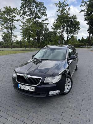 Melns Skoda SuperB 2011 Kauņa, ar dzinēja tilpumu 1.97 L un nobraukumu 320 tūkst. km par 1650 €, foto 3 vietnē AUTOMOTO.COM.LV