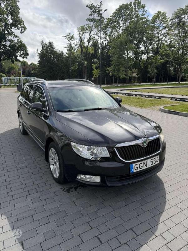 Melns Skoda SuperB 2011 Kauņa, ar dzinēja tilpumu 1.97 L un nobraukumu 320 tūkst. km par 1650 €, foto 5 vietnē AUTOMOTO.COM.LV