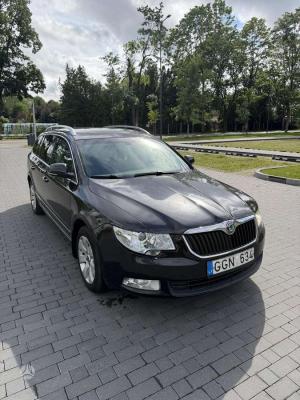 Melns Skoda SuperB 2011 Kauņa, ar dzinēja tilpumu 1.97 L un nobraukumu 320 tūkst. km par 1650 €, foto 6 vietnē AUTOMOTO.COM.LV