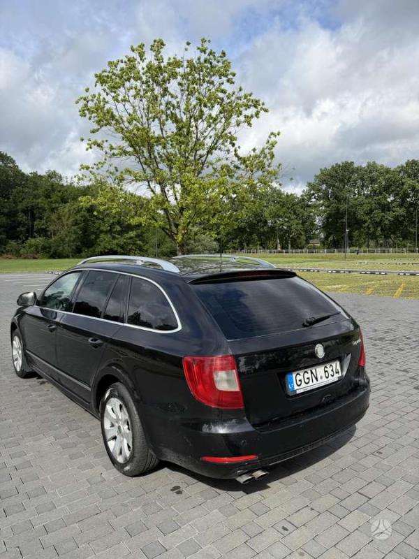 Melns Skoda SuperB 2011 Kauņa, ar dzinēja tilpumu 1.97 L un nobraukumu 320 tūkst. km par 1650 €, foto 7 vietnē AUTOMOTO.COM.LV