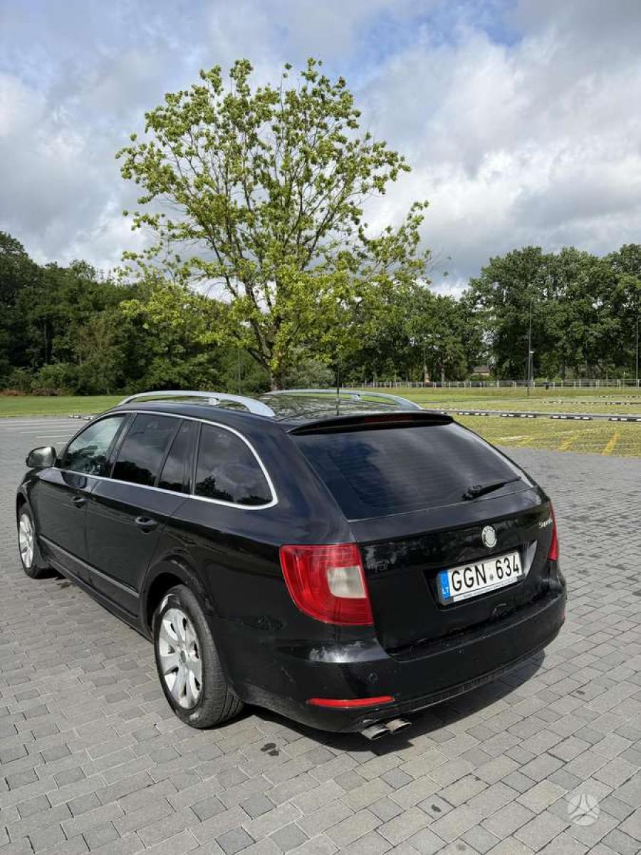 Melns Skoda SuperB 2011 Kauņa, ar dzinēja tilpumu 1.97 L un nobraukumu 320 tūkst. km par 1650 €, foto 8 vietnē AUTOMOTO.COM.LV
