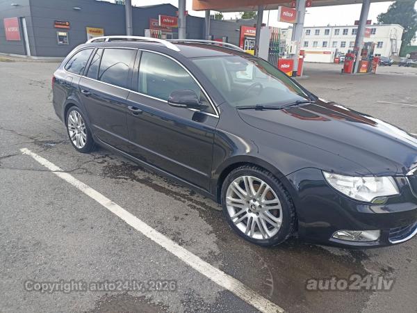 Black Skoda SuperB 2011 in Tallinn, with an engine capacity of 1.80 L and mileage of 323 thousand km for 3600 €, photo 2 on AUTOMOTO.COM.LV