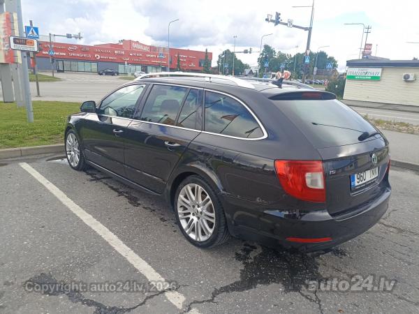 Black Skoda SuperB 2011 in Tallinn, with an engine capacity of 1.80 L and mileage of 323 thousand km for 3600 €, photo 4 on AUTOMOTO.COM.LV