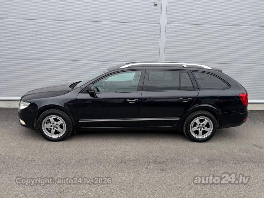Melns Skoda SuperB 2011 Tallina, ar dzinēja tilpumu 1.80 L un nobraukumu 188 tūkst. km par 4490 €, foto 3 vietnē AUTOMOTO.COM.LV