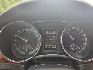 Melns Skoda SuperB 2011 Tallina, ar dzinēja tilpumu 2.00 L un nobraukumu 306 tūkst. km par 5800 €, foto 13 vietnē AUTOMOTO.COM.LV