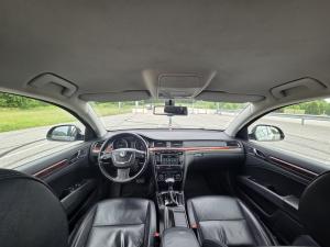 Melns Skoda SuperB 2011 Tallina, ar dzinēja tilpumu 2.00 L un nobraukumu 306 tūkst. km par 5800 €, foto 19 vietnē AUTOMOTO.COM.LV