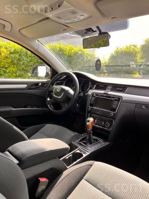Melns Skoda SuperB 2011 Kuldīga, ar dzinēja tilpumu 2.00 L un nobraukumu 366 tūkst. km par 4200 €, foto 8 vietnē AUTOMOTO.COM.LV