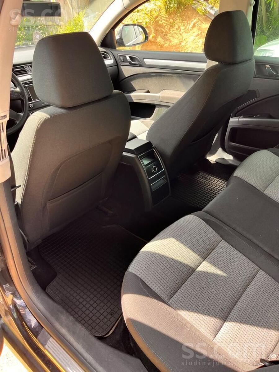 Melns Skoda SuperB 2011 Kuldīga, ar dzinēja tilpumu 2.00 L un nobraukumu 366 tūkst. km par 4200 €, foto 10 vietnē AUTOMOTO.COM.LV