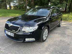 Melns Skoda SuperB 2011 Kauņa, ar dzinēja tilpumu 1.60 L un nobraukumu 345 tūkst. km par 4000 €, foto  vietnē AUTOMOTO.COM.LV