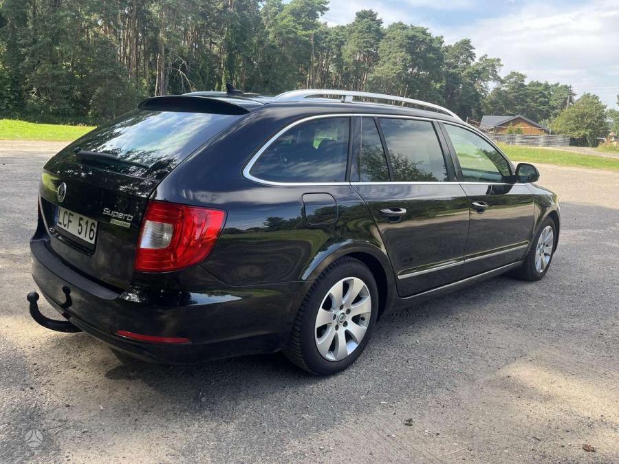 Melns Skoda SuperB 2011 Kauņa, ar dzinēja tilpumu 1.60 L un nobraukumu 345 tūkst. km par 4000 €, foto 4 vietnē AUTOMOTO.COM.LV