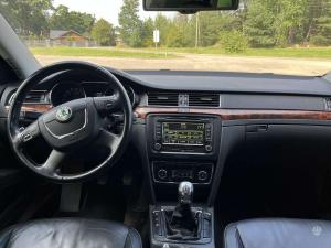 Melns Skoda SuperB 2011 Kauņa, ar dzinēja tilpumu 1.60 L un nobraukumu 345 tūkst. km par 4000 €, foto 11 vietnē AUTOMOTO.COM.LV