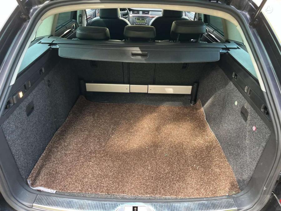 Melns Skoda SuperB 2011 Kauņa, ar dzinēja tilpumu 1.60 L un nobraukumu 345 tūkst. km par 4000 €, foto 12 vietnē AUTOMOTO.COM.LV