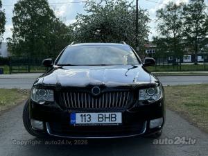 Черный Шкода Суперб 2011 в Таллин, объемом двигателя 3.60 л и пробегом 266 тыс. км за 3600 €, фото 4 на AUTOMOTO.COM.LV