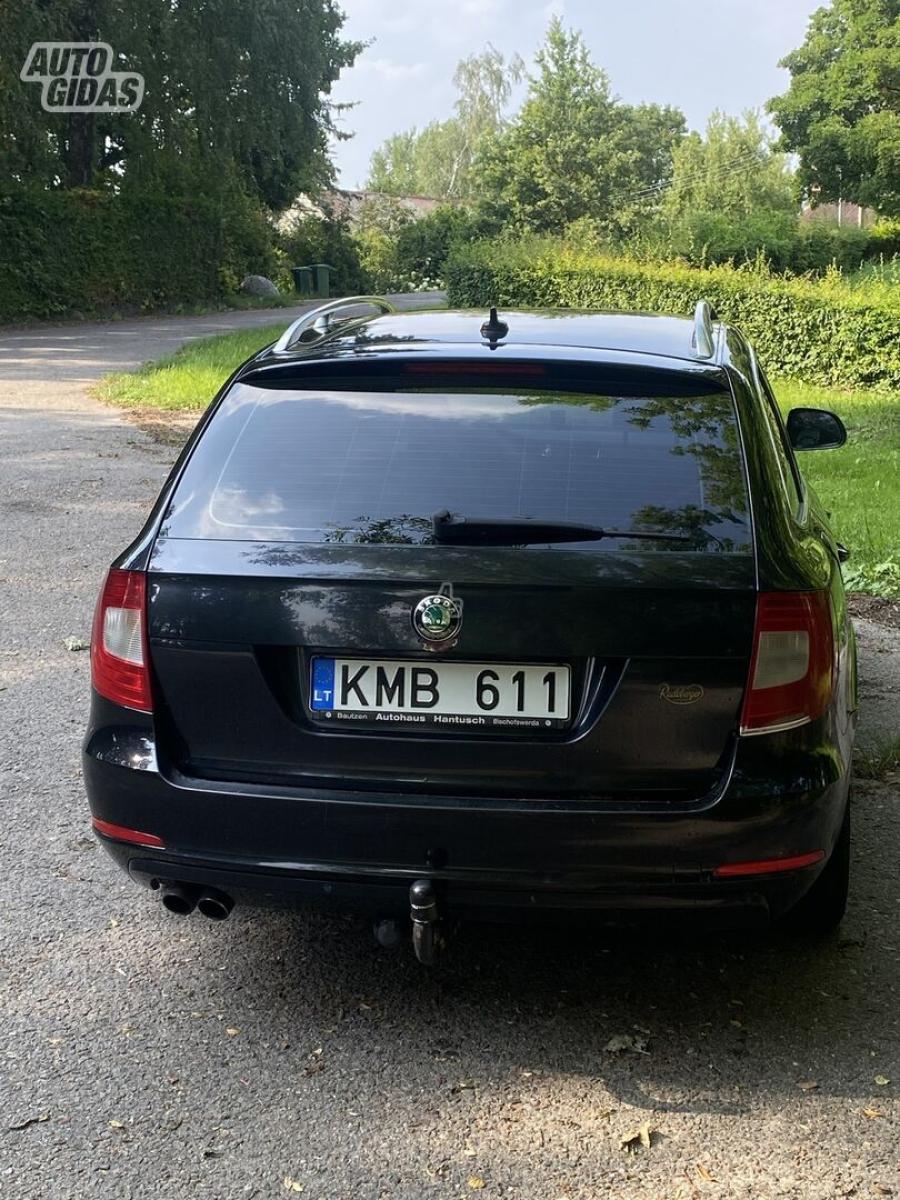 Melns Skoda SuperB 2011 Kauņa, ar dzinēja tilpumu 2.00 L un nobraukumu 360 tūkst. km par 3450 €, foto 13 vietnē AUTOMOTO.COM.LV