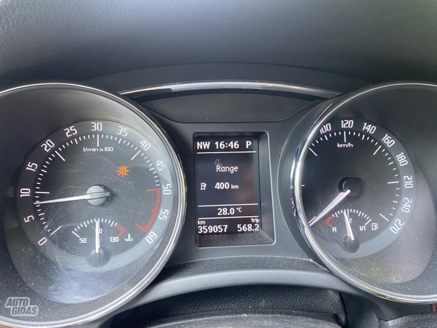 Melns Skoda SuperB 2011 Kauņa, ar dzinēja tilpumu 2.00 L un nobraukumu 360 tūkst. km par 3450 €, foto 15 vietnē AUTOMOTO.COM.LV