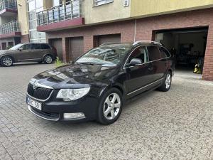 Melns Skoda SuperB 2011 Viļņa, ar dzinēja tilpumu 1.97 L un nobraukumu 390 tūkst. km par 2650 €, foto  vietnē AUTOMOTO.COM.LV