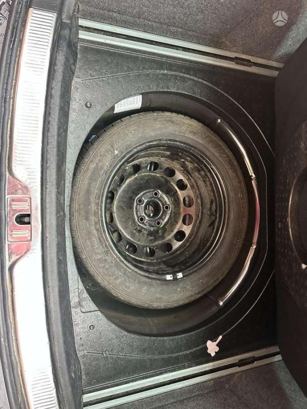 Melns Skoda SuperB 2011 Viļņa, ar dzinēja tilpumu 1.97 L un nobraukumu 390 tūkst. km par 2650 €, foto 11 vietnē AUTOMOTO.COM.LV