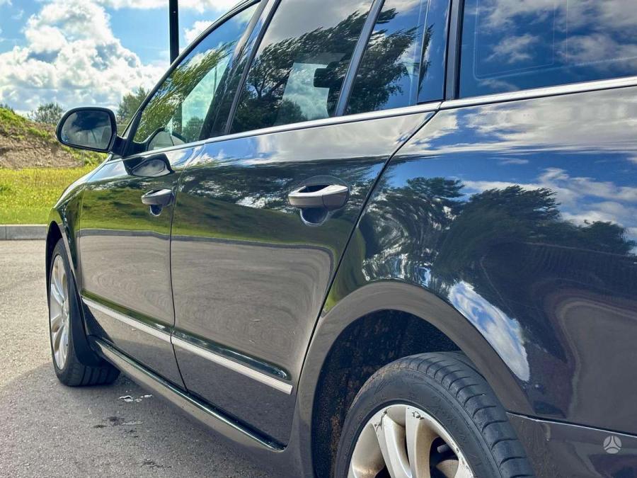 Melns Skoda SuperB 2011 Viļņa, ar dzinēja tilpumu 1.97 L un nobraukumu 370 tūkst. km par 4600 €, foto 5 vietnē AUTOMOTO.COM.LV