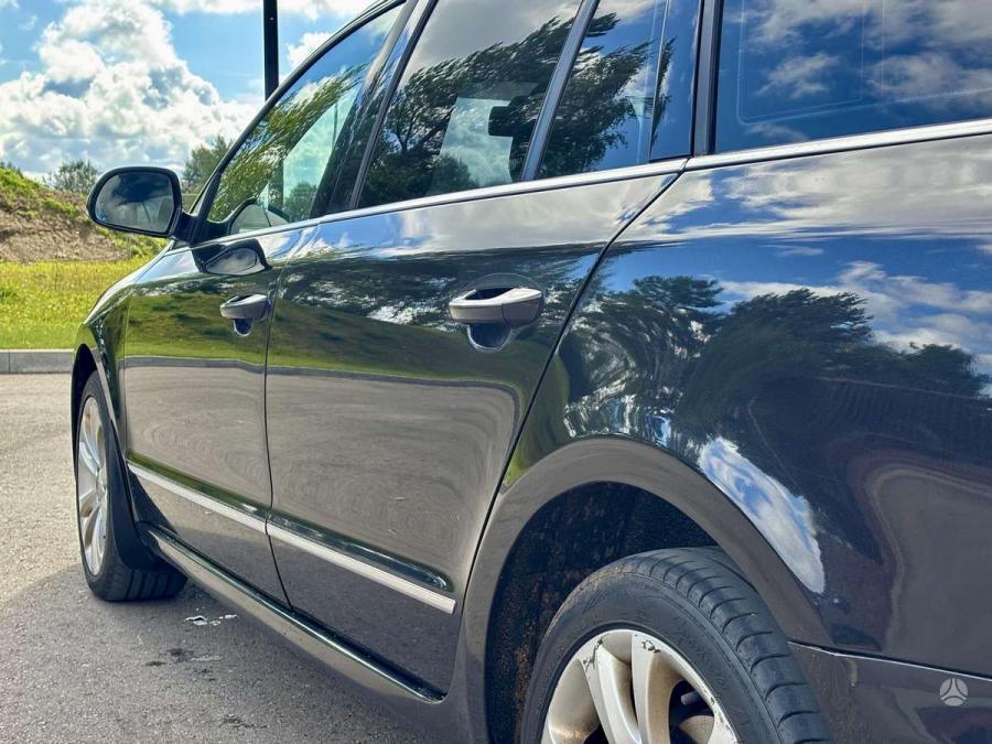 Melns Skoda SuperB 2011 Viļņa, ar dzinēja tilpumu 1.97 L un nobraukumu 370 tūkst. km par 4600 €, foto 5 vietnē AUTOMOTO.COM.LV