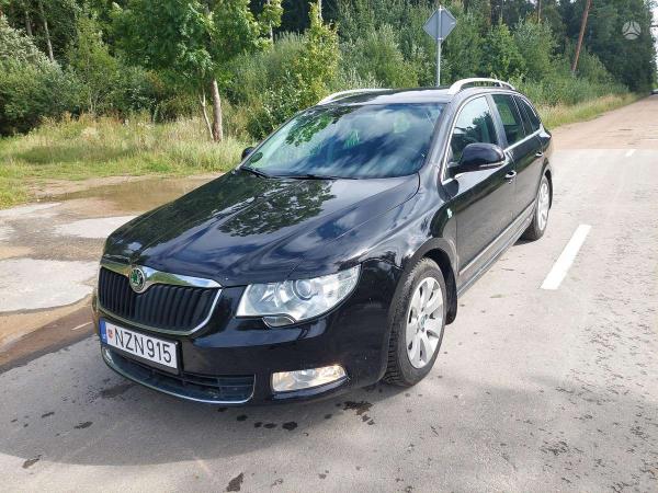 Black Skoda SuperB 2011 in Mazeikiai, with an engine capacity of 1.60 L and mileage of 316 thousand km for 5150 €, photo 5 on AUTOMOTO.COM.LV