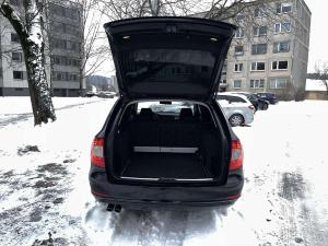 Black Skoda SuperB 2012 in Vilnius, with an engine capacity of 1.97 L and mileage of 180 thousand km for 3950 €, photo 7 on AUTOMOTO.COM.LV