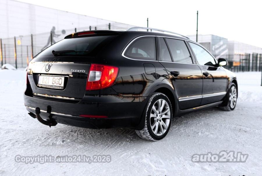 Melns Skoda SuperB 2012 Tallina, ar dzinēja tilpumu 2.00 L un nobraukumu 319 tūkst. km par 5990 €, foto 4 vietnē AUTOMOTO.COM.LV