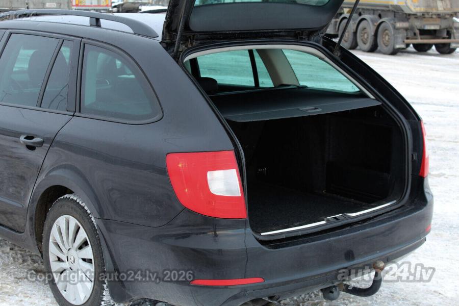 Melns Skoda SuperB 2012 Tartu, ar dzinēja tilpumu 1.40 L un nobraukumu 120 tūkst. km par 5999 €, foto 9 vietnē AUTOMOTO.COM.LV