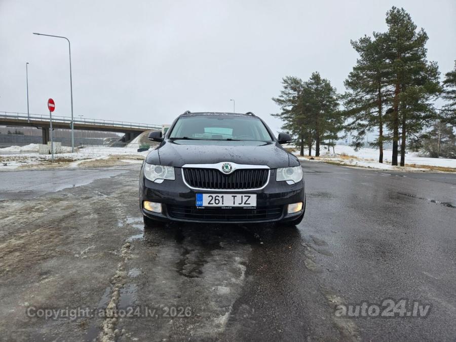 Black Skoda SuperB 2012 in Tallinn, with an engine capacity of 1.40 L and mileage of 123 thousand km for 7300 €, photo 3 on AUTOMOTO.COM.LV