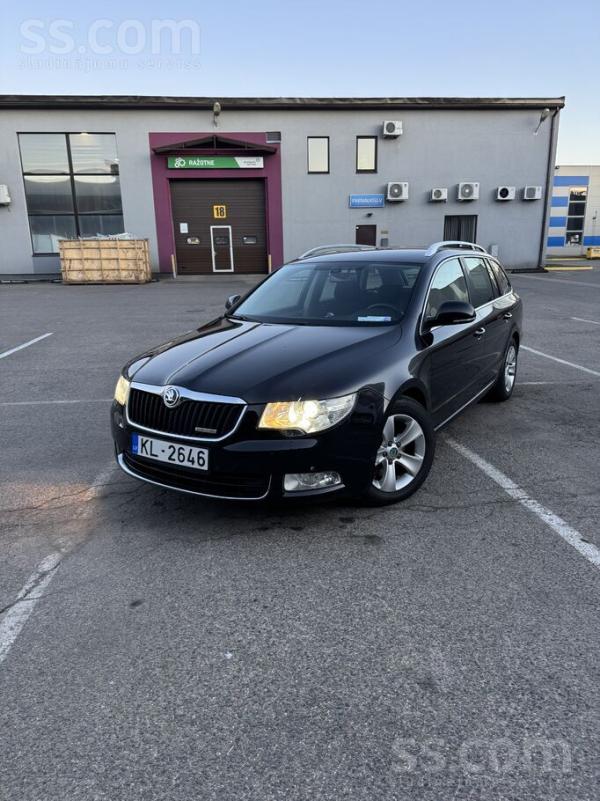 Black Skoda SuperB 2012 in Riga, with an engine capacity of 1.60 L and mileage of 241 thousand km for 5700 €, photo 1 on AUTOMOTO.COM.LV