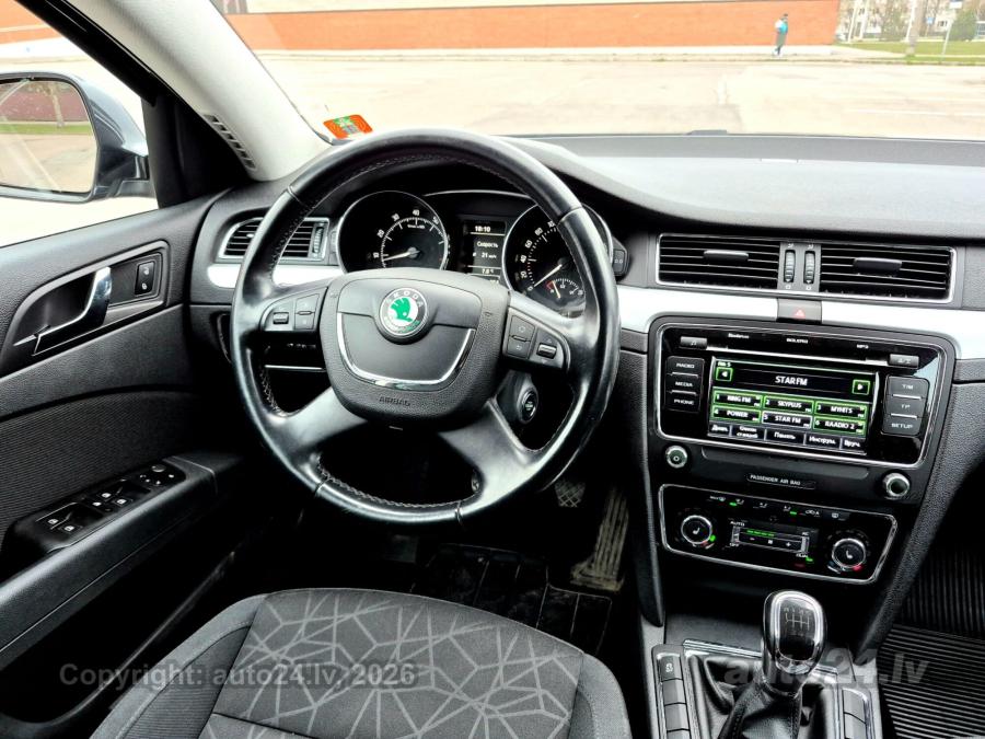 Melns Skoda SuperB 2012 Tallina, ar dzinēja tilpumu 1.80 L un nobraukumu 167 tūkst. km par 5890 €, foto 6 vietnē AUTOMOTO.COM.LV