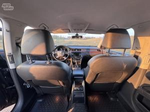 Black Skoda SuperB 2012 in Kaunas, with an engine capacity of 2.00 L and mileage of 250 thousand km for 4990 €, photo 7 on AUTOMOTO.COM.LV
