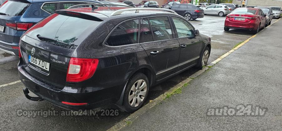 Melns Skoda SuperB 2012 Tallina, ar dzinēja tilpumu 2.00 L un nobraukumu 370 tūkst. km par 4000 €, foto 4 vietnē AUTOMOTO.COM.LV
