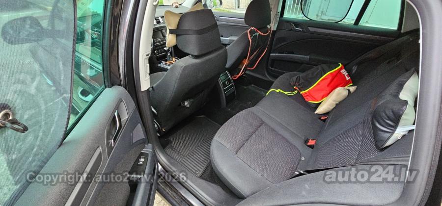 Melns Skoda SuperB 2012 Tallina, ar dzinēja tilpumu 2.00 L un nobraukumu 370 tūkst. km par 4000 €, foto 9 vietnē AUTOMOTO.COM.LV