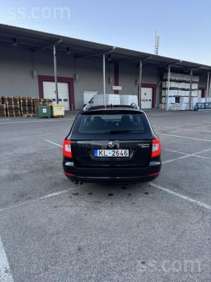 Melns Skoda SuperB 2012 Rīga, ar dzinēja tilpumu 1.60 L un nobraukumu 242 tūkst. km par 5000 €, foto 4 vietnē AUTOMOTO.COM.LV