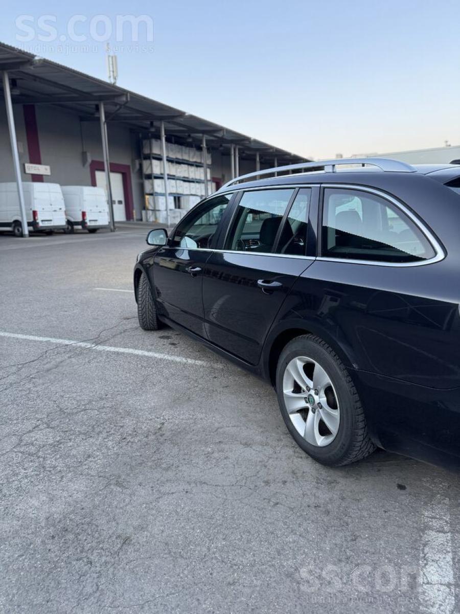 Melns Skoda SuperB 2012 Rīga, ar dzinēja tilpumu 1.60 L un nobraukumu 242 tūkst. km par 5000 €, foto 8 vietnē AUTOMOTO.COM.LV