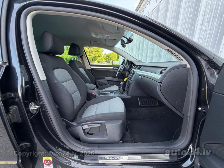 Black Skoda SuperB 2012 in Paide, with an engine capacity of 1.60 L and mileage of 230 thousand km for 6390 €, photo 13 on AUTOMOTO.COM.LV