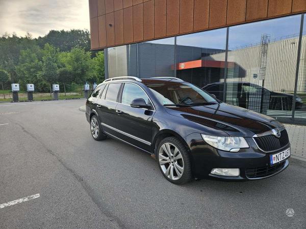 Melns Skoda SuperB 2012 Klaipėda, ar dzinēja tilpumu 1.97 L un nobraukumu 404 tūkst. km par 4700 €, foto 6 vietnē AUTOMOTO.COM.LV