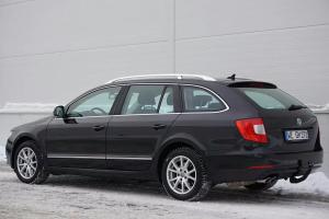 Black Skoda SuperB 2012 in Riga, with an engine capacity of 2.00 L and mileage of 238 thousand km for 6500 €, photo 9 on AUTOMOTO.COM.LV