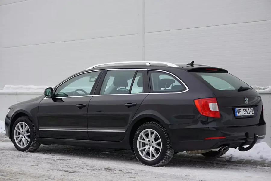 Black Skoda SuperB 2012 in Riga, with an engine capacity of 2.00 L and mileage of 238 thousand km for 6500 €, photo 9 on AUTOMOTO.COM.LV