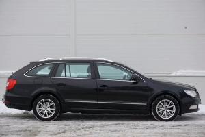 Black Skoda SuperB 2012 in Riga, with an engine capacity of 2.00 L and mileage of 238 thousand km for 6500 €, photo 13 on AUTOMOTO.COM.LV