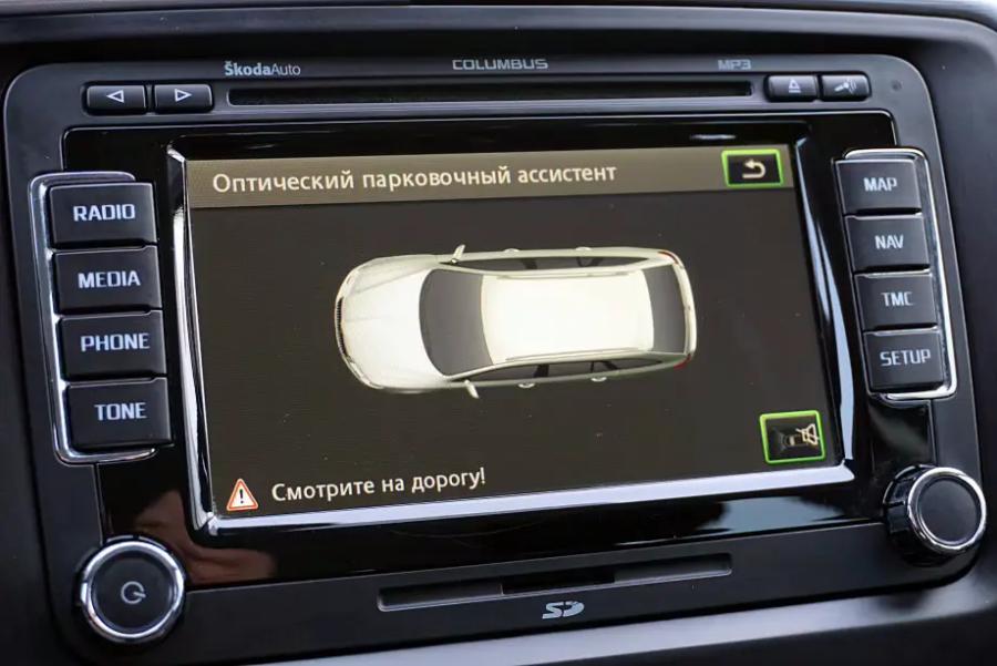 Black Skoda SuperB 2012 in Riga, with an engine capacity of 2.00 L and mileage of 238 thousand km for 6500 €, photo 23 on AUTOMOTO.COM.LV