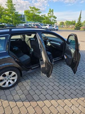 Black Skoda SuperB 2012 in Jelgava, with an engine capacity of 1.60 L and mileage of 395 thousand km for 3300 €, photo 9 on AUTOMOTO.COM.LV